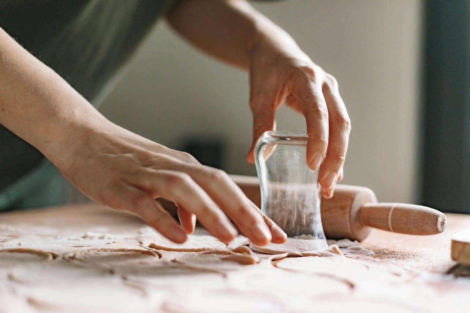 The Evolution of Cooking Methods: Traditional Versus Modern Techniques ...